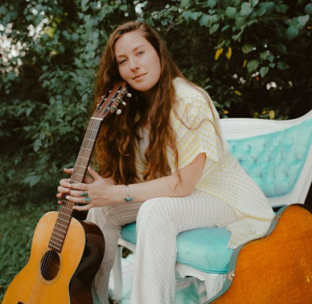 Three new folk tracks for excitement and renewal – Ear To The Ground Music