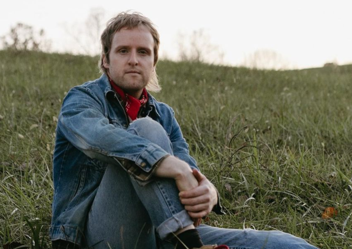 Three indie folk tracks to seep down deep into your soul – Ear To The ...