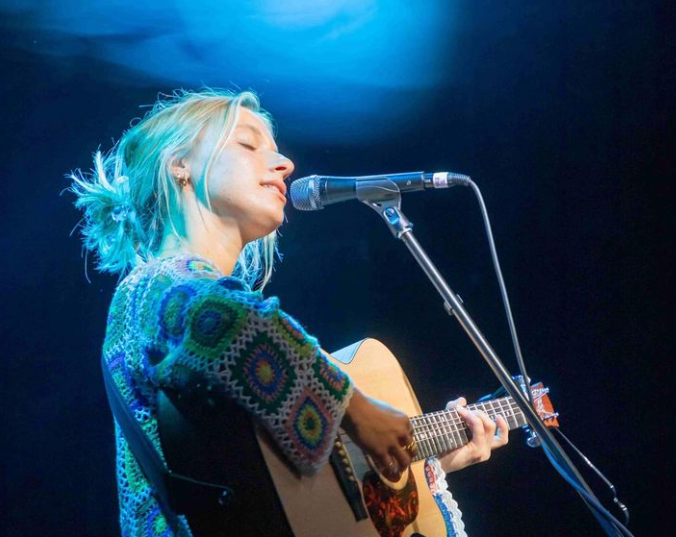 Three acoustic folk tracks with subtle, contemplative energy – Ear To ...